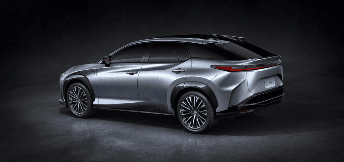 LEXUS純電動休旅RZ 450e正式亮相，雙馬逹、309匹馬力、5.6秒破百！
