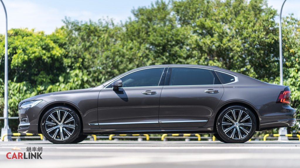 2022年式小改款VOLVO S90 T8 Recharge Inscription試駕，北歐旗艦轉大人！