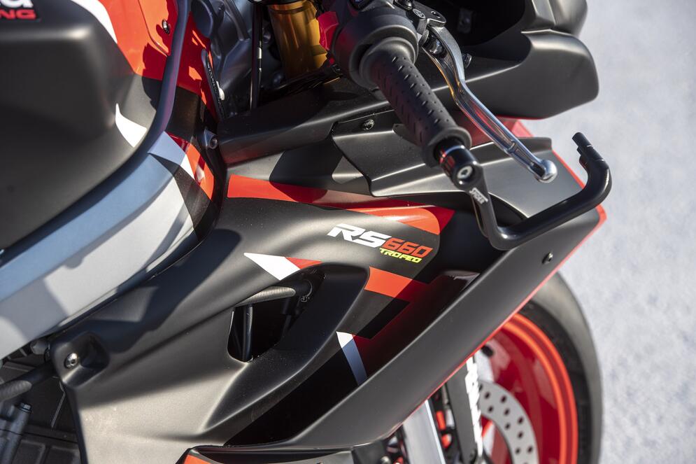 APRILIA RS 660 Trofeo 宣布市售：中量雙缸賽道利器，即刻入主！ – 癮車報