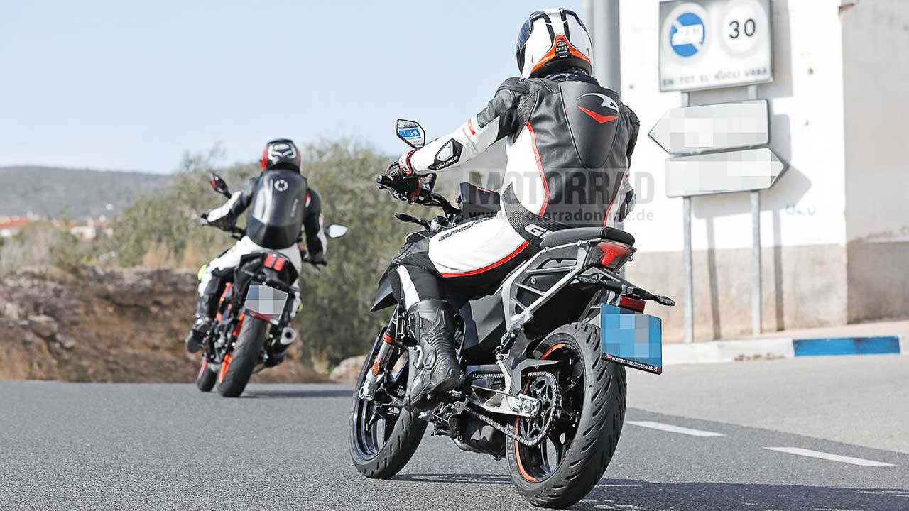 KTM 125 DUKE新款測試中？RC車系輪圈、新油箱造型上身！
