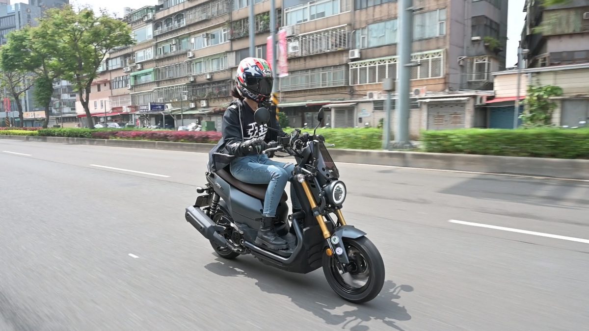 挑戰在地圖上畫出KRNBT！網友疑問實測回覆，市區、山道試駕心得｜亞亞出任務