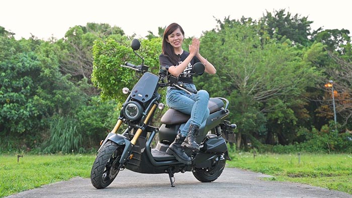 挑戰在地圖上畫出KRNBT！網友疑問實測回覆，市區、山道試駕心得｜亞亞出任務