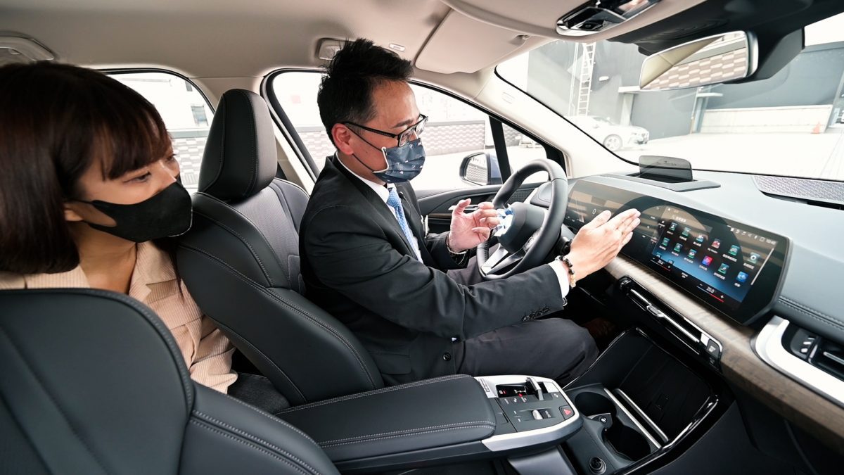 BMW 220i Active Tourer：多項iX科技配備下放！新舊款差異比較