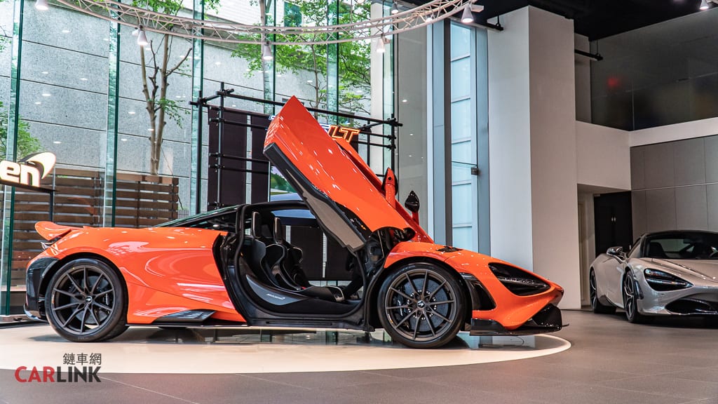 MCLAREN 765LT開價2,368萬元起正式在台亮相，全球限量765台！
