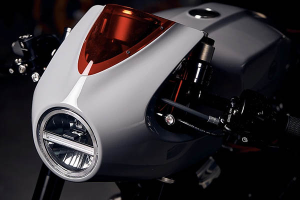 以Fat Bob為基礎的全新機種 Blacktrack Motors BT-03