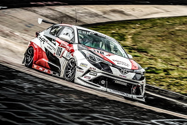 「豐田神車」換人了！TOYOTA CH-R「另類賽車版」勇奪德國Nurburgring 24H季軍名次