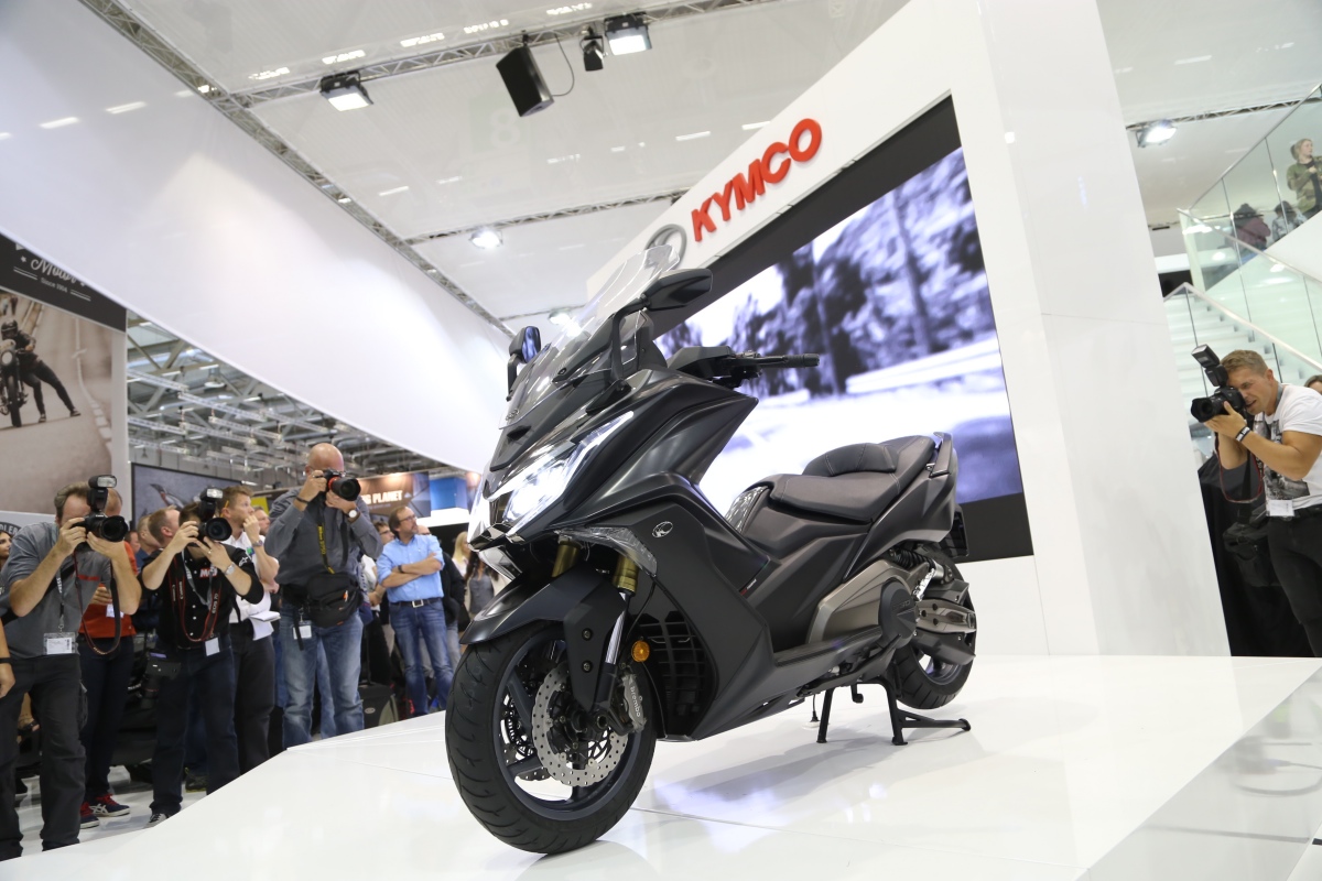 國產大羊新世代：2017 KYMCO AK550