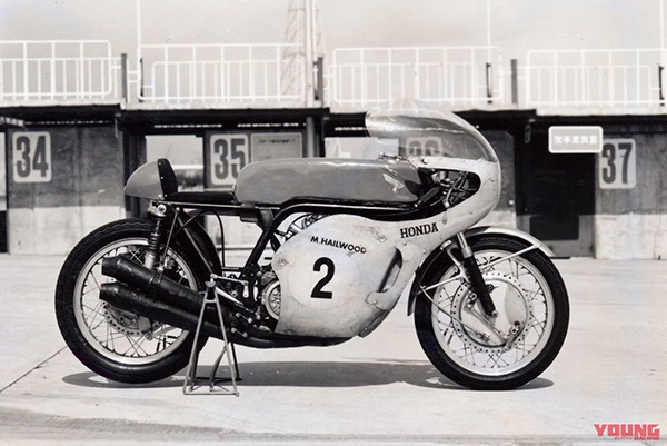 HONDA RC116：絕代銘機 50c.c.雙缸引擎狂吼！