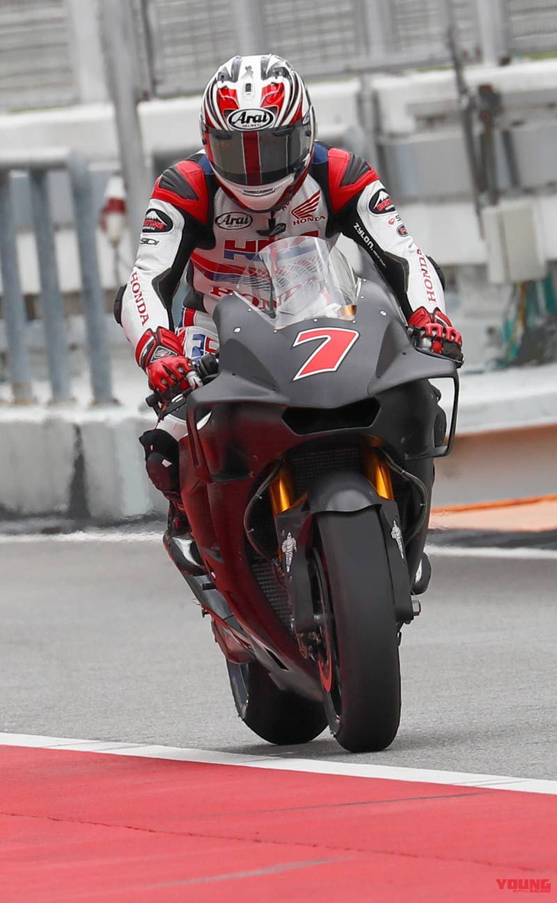 備戰2018 MotoGP！「RC213V」雪邦賽道初登場