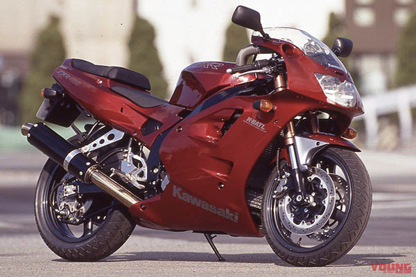 KAWASAKI「ZXR400／Ninja 400」跨時空對決！（中）