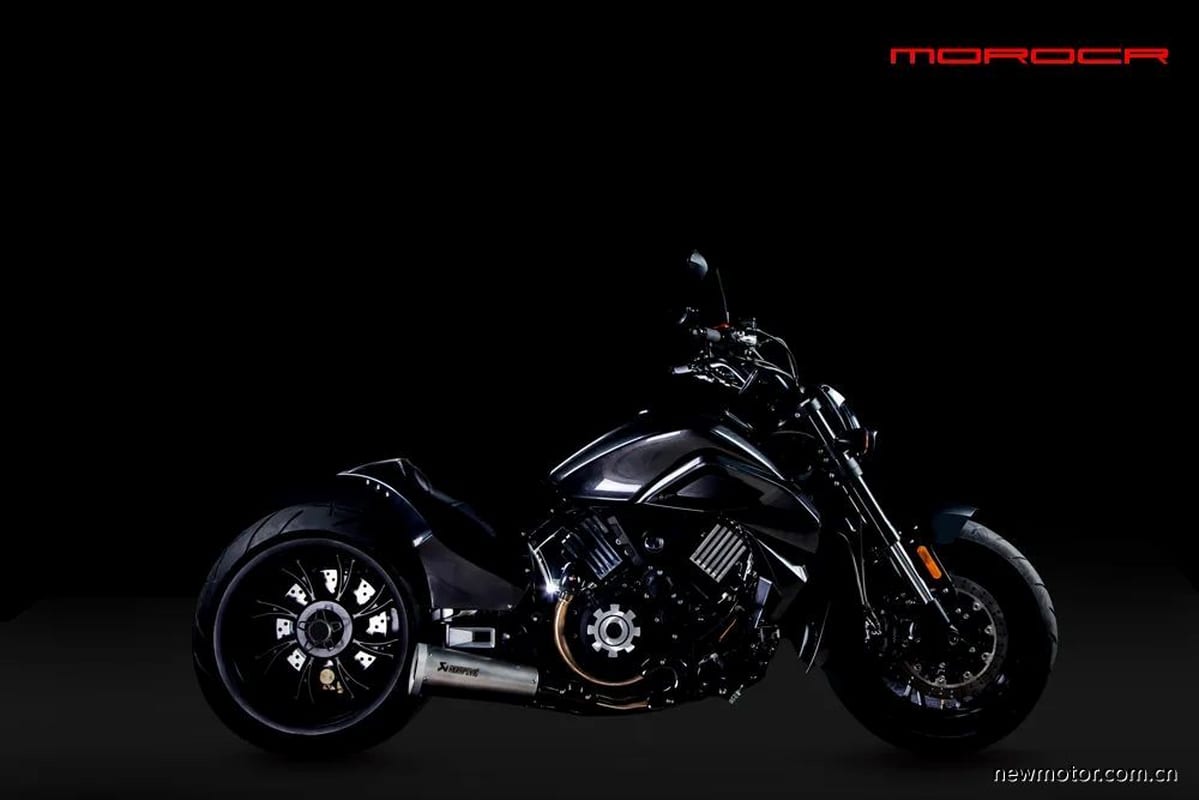 MOTRAC「金鋼狼 800」致敬VMAX？